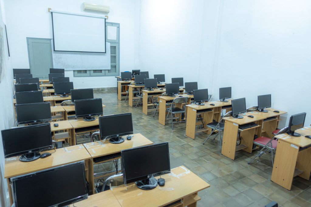 Foto Laboratorium – Departemen Layanan dan Informasi Kesehatan