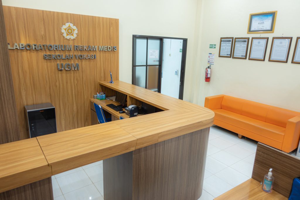 Foto Laboratorium – Departemen Layanan dan Informasi Kesehatan